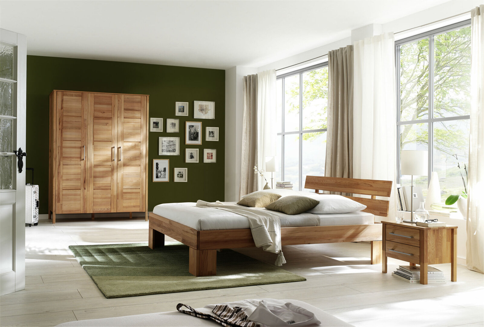 Schlafzimmer Bett aus Massivholz Modern Zen von Lars Olesen günstig ...